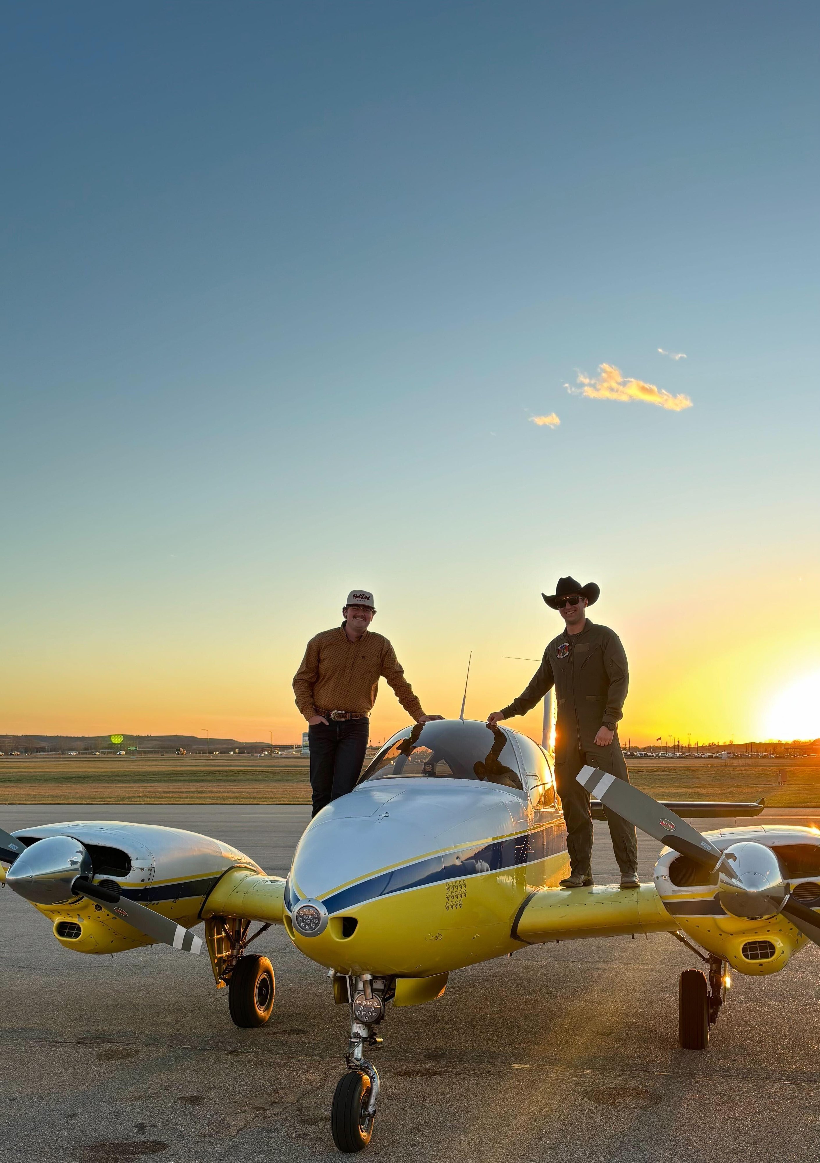 Flight School | Pilot Training in Kansas and San Diego | Flex Air